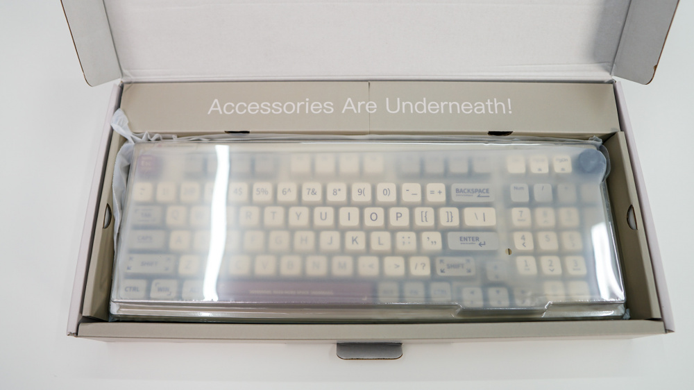 EPOMAKER RT100 Mechanical Keyboard Review | ThinkComputers.org