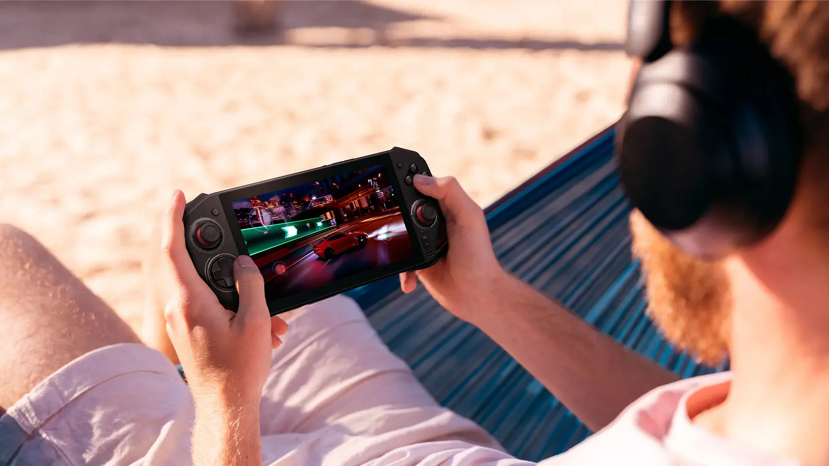 Acer Debuts Its First Handheld Gaming PC - the Nitro Blaze 7 ...